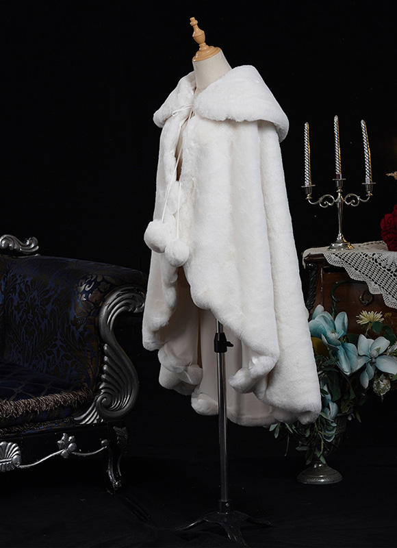 Vintage Winter 18th Century Ball Gown Fur Cloak Victorian Marie ...